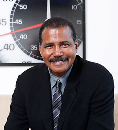 Bill Whitaker, Bio, Age, Height, CBS, Net Worth, Salary, Wife,