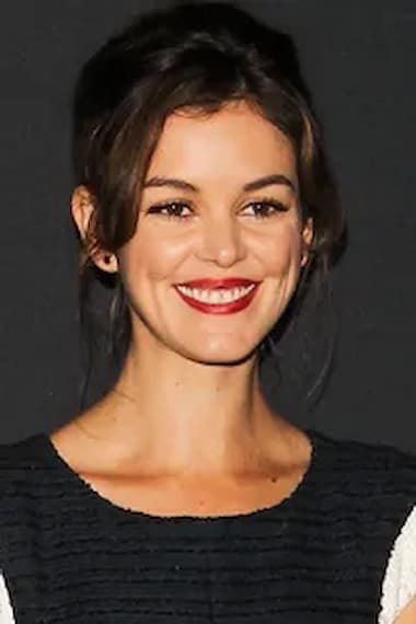 Nora Zehetner Bio, Age, Movies and Tv Shows, Net Worth,